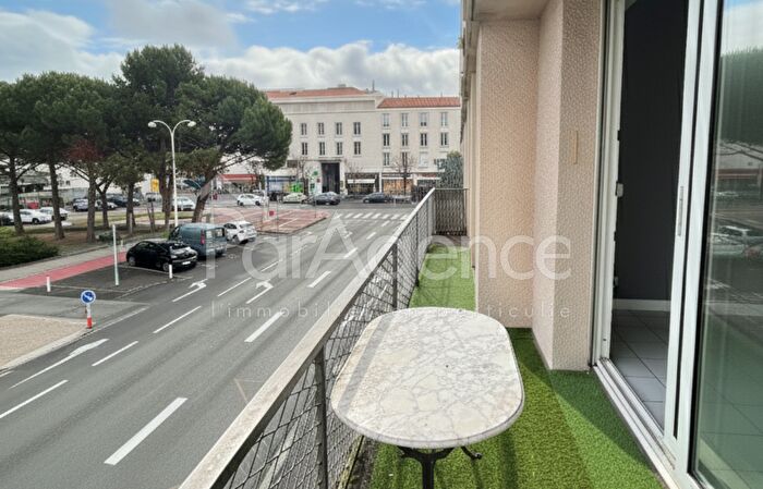 Appartement à louer - Royan, Centre-ville - 3 pièces - 2 chambres