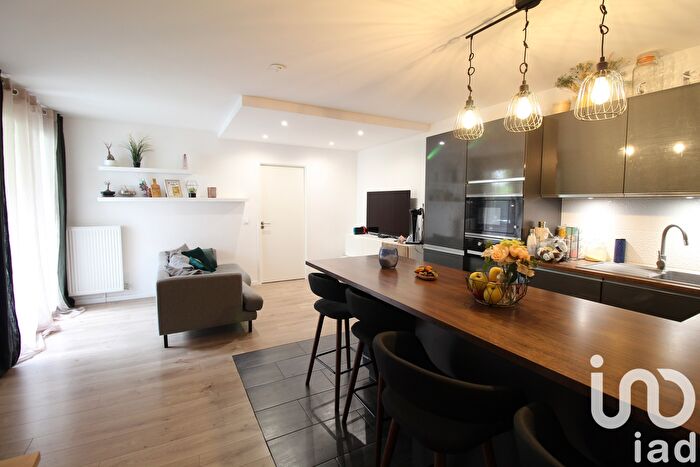 Appartement à vendre - Cormeilles-en-Parisis, Bois Rochefort - 3 pièces - 2 chambres