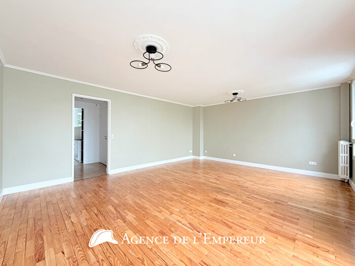 Appartement à louer - Rueil-Malmaison, Mazurieres - 3 pièces - 2 chambres