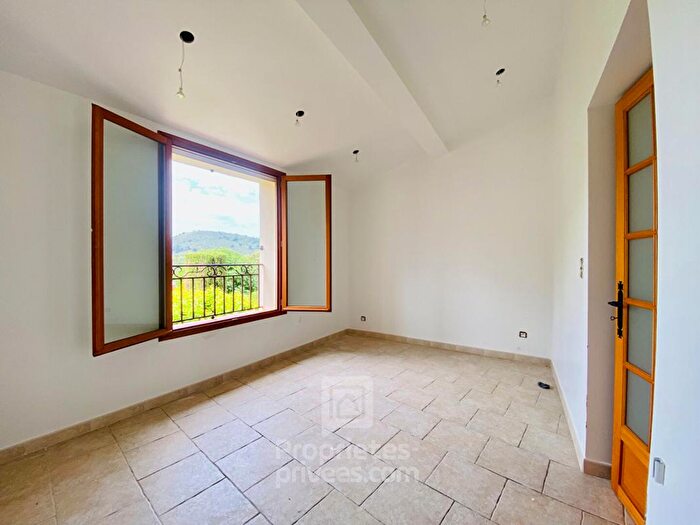 Appartement à vendre - Levens - 4 pièces - 2 chambres