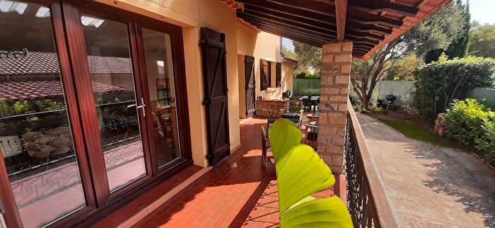 Maison à vendre - Six-Fours-les-Plages - 5 pièces - 3 chambres