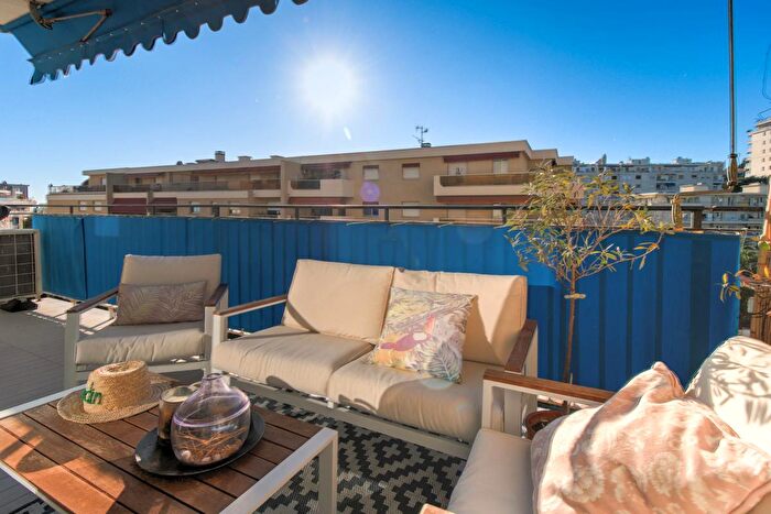 Appartement à vendre - Nice, Saint-Augustin - 4 pièces - 3 chambres