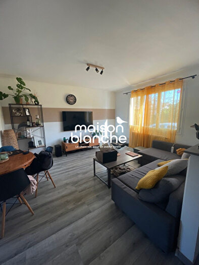 Maison à vendre - Guîtres - 4 pièces - 3 chambres