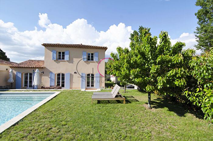 Maison à vendre - Ventabren - 5 pièces - 4 chambres