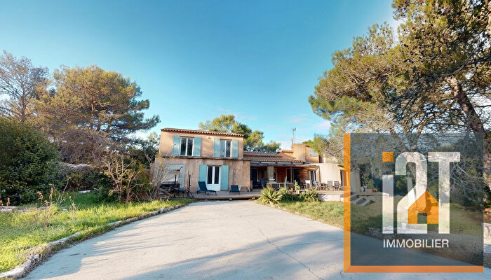 Maison à vendre - Nîmes, Terres de Rouvière, LEau Bouillie - 7 pièces - 4 chambres