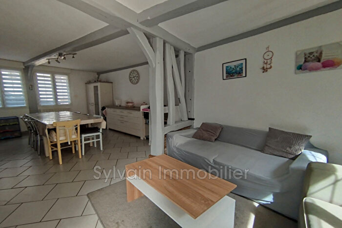 Maison à vendre - Gaillefontaine - 6 pièces - 4 chambres