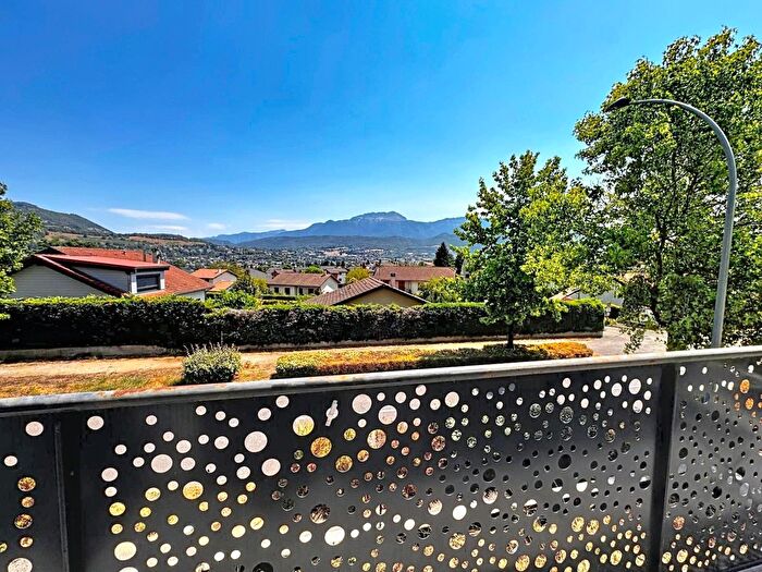 Voiron, Centre-ville, Gare - Maison 5 pièces à vendre