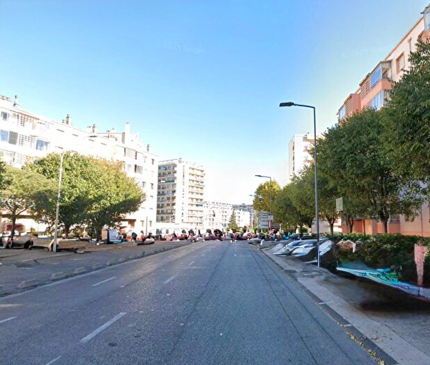 Appartement à vendre - Marseille e , Sainte-Marguerite - 4 pièces - 3 chambres