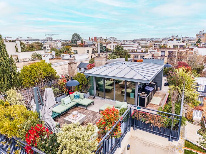 Appartement à vendre - Neuilly-sur-Seine, Parc de Neuilly - 4 pièces - 2 chambres