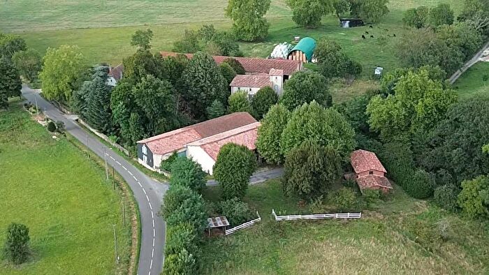Maison 11 pièces à Aiguefonde, à vendre