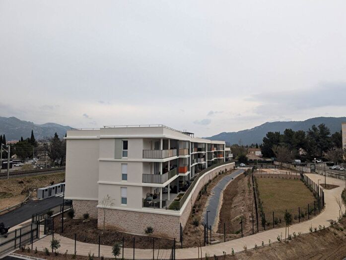 Appartement à louer - Aubagne - 1 pièce