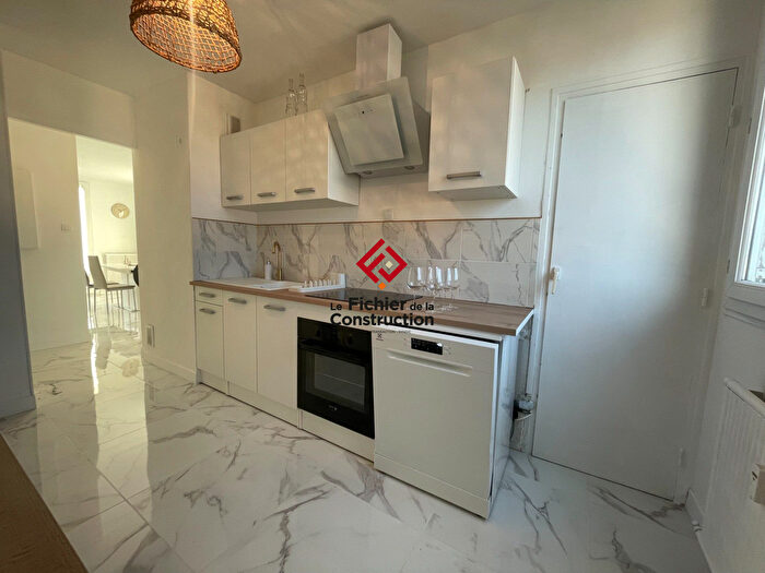 Le Pont-de-Claix, Le Bourg, Pont de Vannes : Appartement 3 pièces à louer
