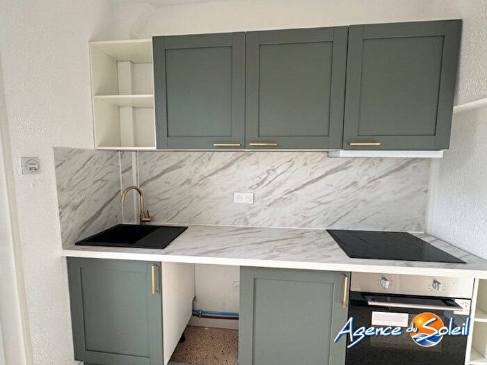 Appartement à louer - Narbonne, Bourg - 1 pièce