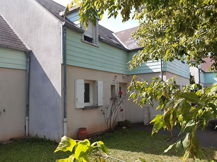 Rive du Loing, Nemours : Maison 5 pièces à louer