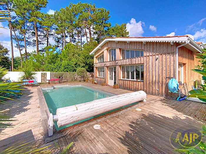 Maison 7 pièces à Arès, à vendre