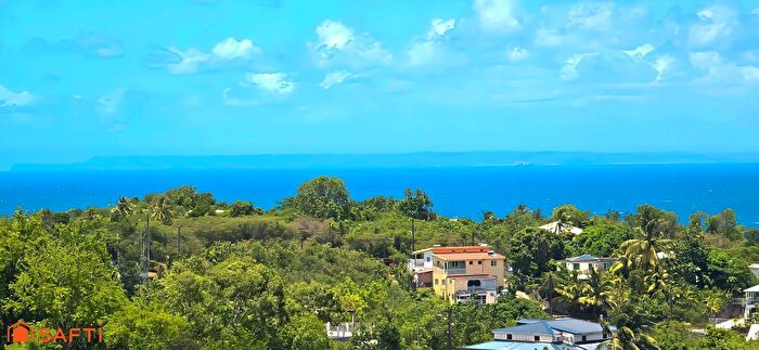 Le Gosier : Appartement 4 pièces à vendre