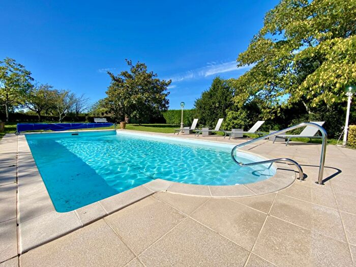 Maison à vendre - Le Vigen - 6 pièces - 4 chambres