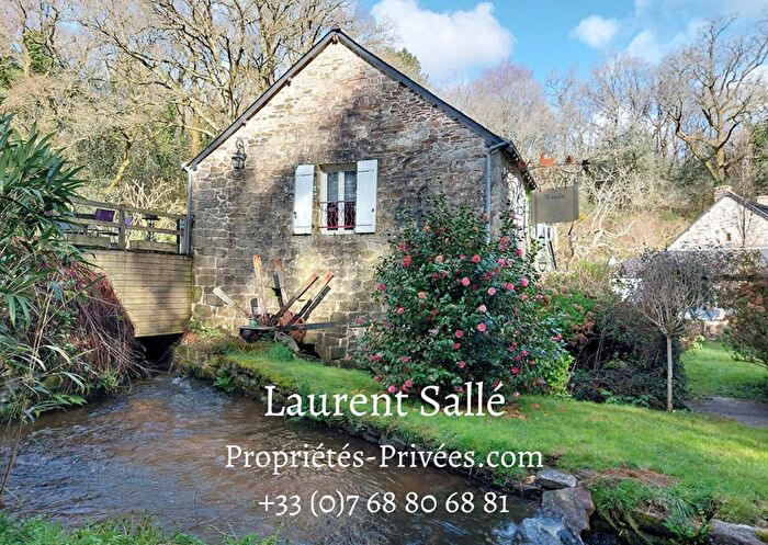 Maison à vendre - Péaule - 11 pièces - 6 chambres