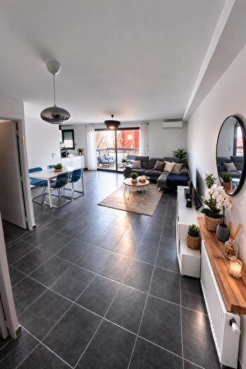 Appartement à vendre - Marseille e , Saint-Tronc - 3 pièces - 2 chambres