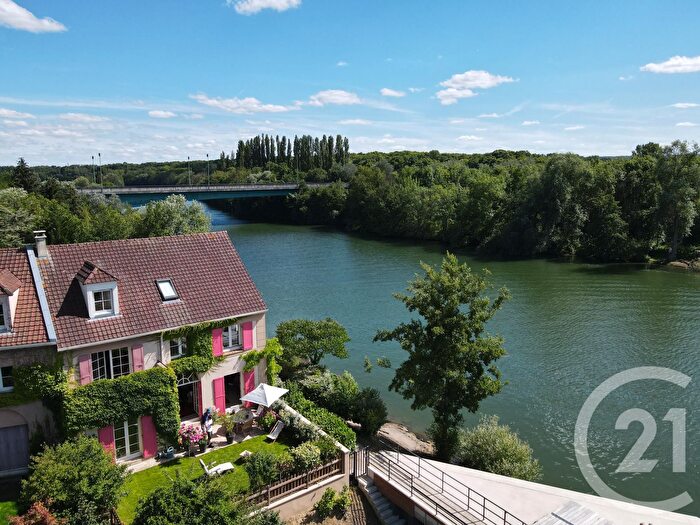 Maison à vendre - Cergy, Bords dOise - 8 pièces - 5 chambres