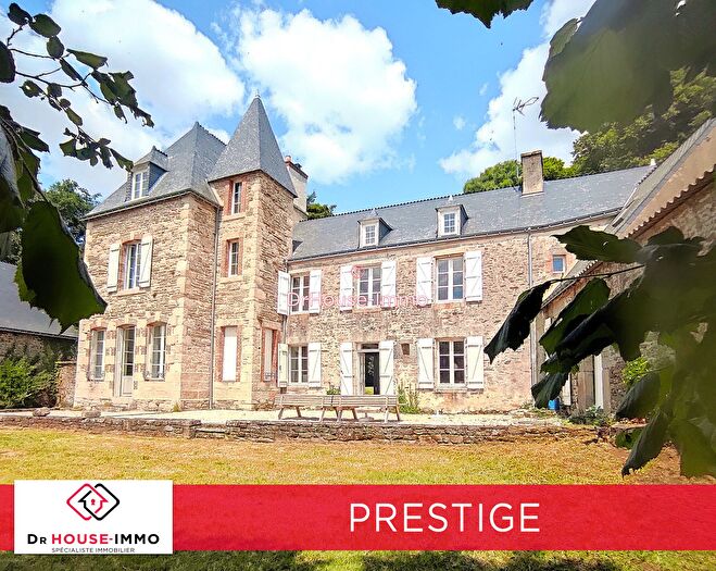Maison 9 pièces à Moustoir-Remungol, à vendre