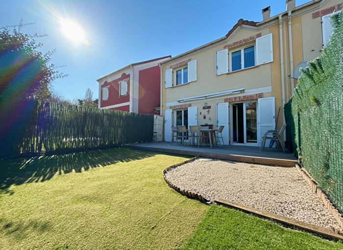 Maison à vendre - Pontault-Combault, Centre commercial - 5 pièces - 4 chambres