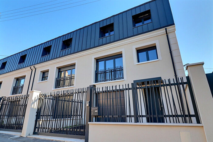 Maison 5 pièces à vendre à Neuilly-Plaisance, Eglise, Gare