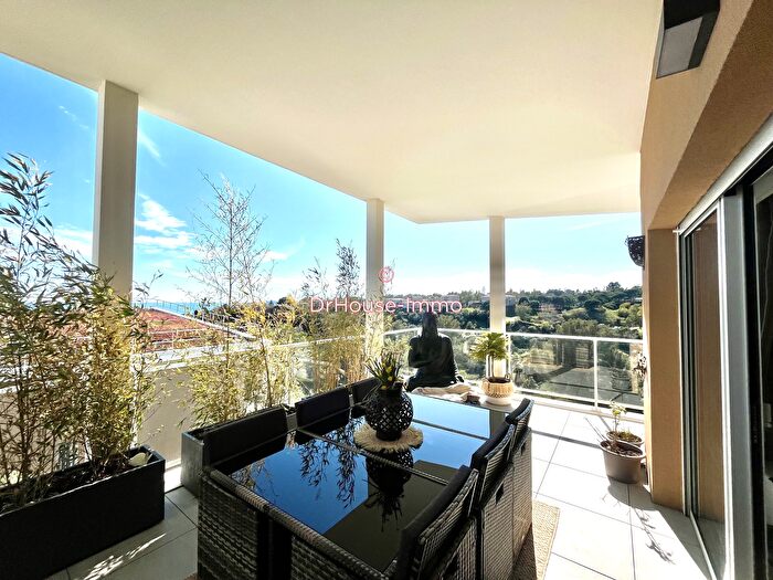 Villeneuve-Loubet, Plage : Appartement 3 pièces à vendre