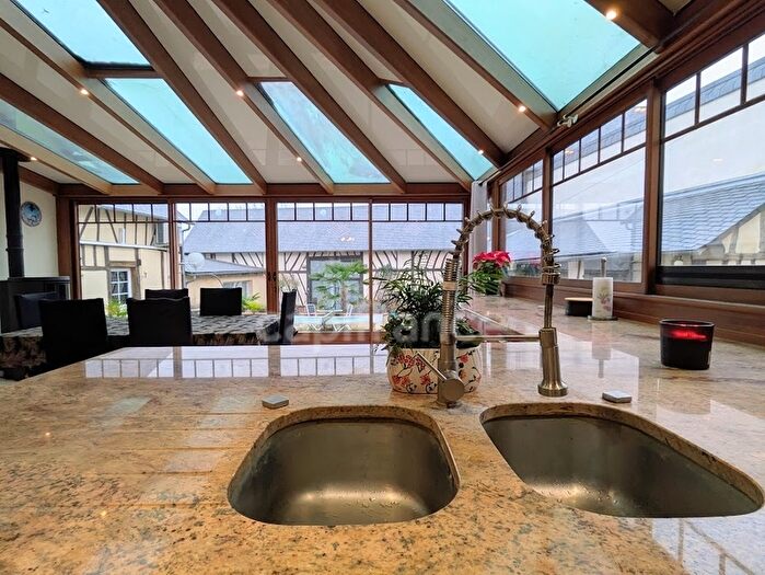 Maison à vendre - Thérines - 14 pièces - 7 chambres