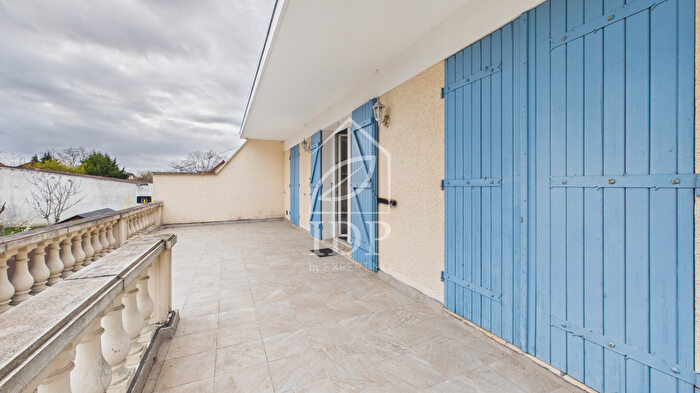 Viry-Châtillon, Le Plateau - Appartement 2 pièces à louer