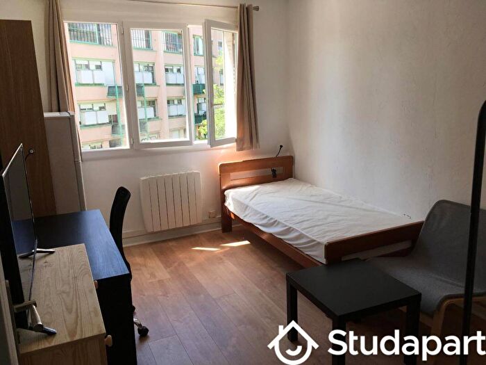 Appartement à louer - Allies-Clos dOr, Grenoble - 1 pièce - 2 chambres