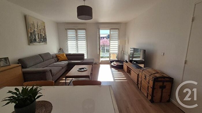 Appartement à louer - Fontainebleau, Constance, Fleury - 3 pièces - 2 chambres