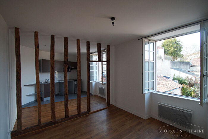 Poitiers, Trois Quartiers : Appartement 2 pièces à louer