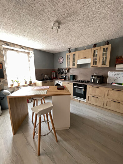 Maison 9 pièces à vendre à Sauzé-Vaussais