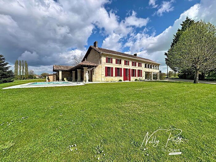 Maison à vendre - Tizac-de-Lapouyade - 8 pièces - 5 chambres