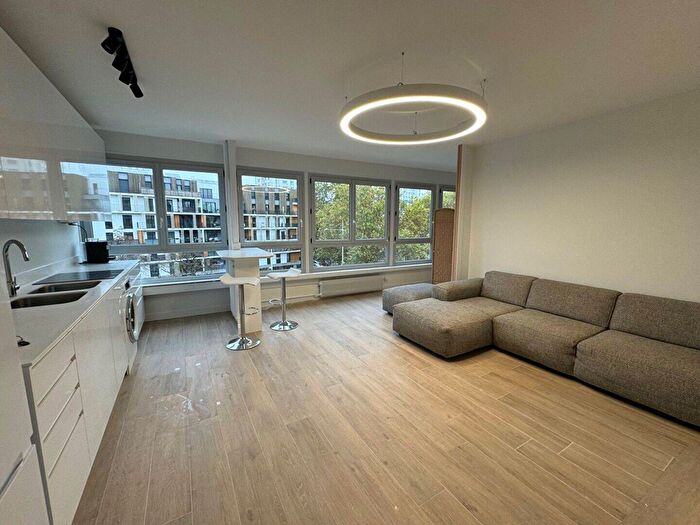 Appartement à louer - Plateau, Nanterre - 2 pièces - 1 chambre