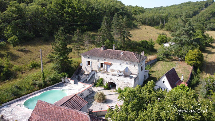 Maison 13 pièces à vendre à Concots