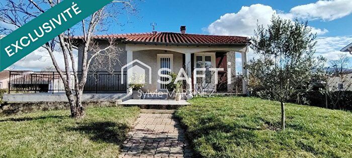 Maison à vendre - Saint-Affrique-les-Montagnes - 5 pièces - 4 chambres