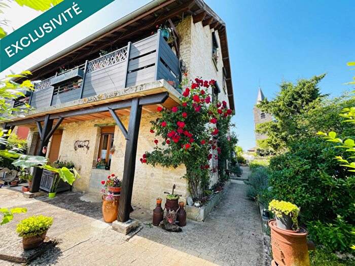 Maison à vendre - Veuxhaulles-sur-Aube - 7 pièces - 6 chambres