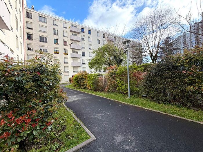 Appartement à vendre - Épinay-sur-Seine, Centre-ville - 3 pièces - 2 chambres