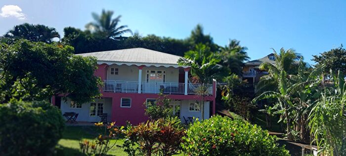 Appartement à louer - Saint-Esprit - 2 pièces - 1 chambre