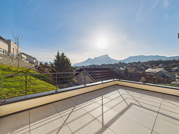 Appartement à vendre - Saint-Jeoire-Prieuré - 4 pièces - 3 chambres