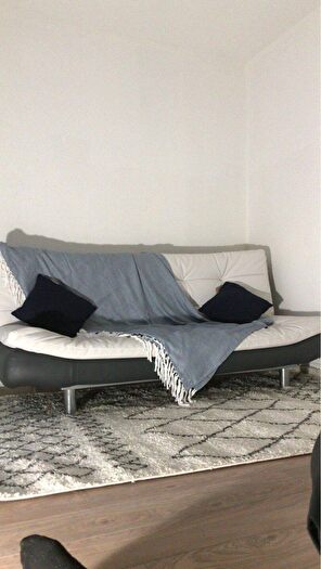 Appartement à louer - Chiron-Saint Suspi, Miramas - 1 pièce