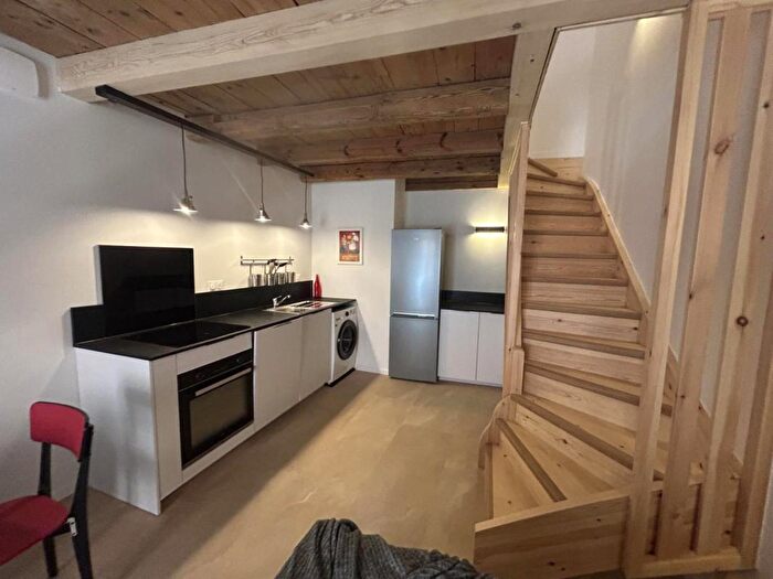 Appartement à louer - Montbrison, Centre-ville - 2 pièces - 1 chambre