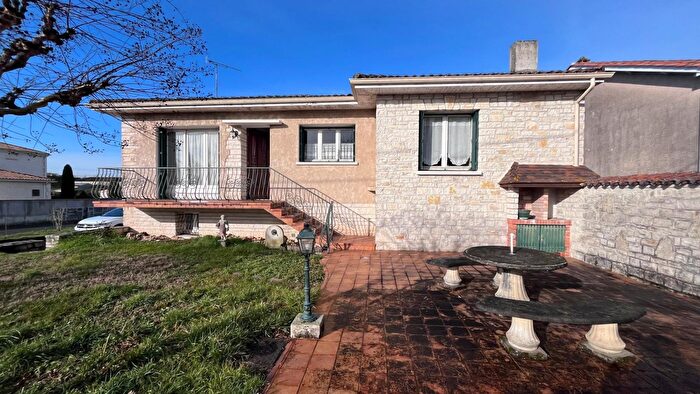 Maison à vendre - Mansle - 7 pièces - 4 chambres