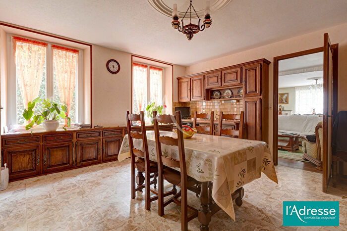 Maison à vendre - Ville-Dommange - 10 pièces - 5 chambres