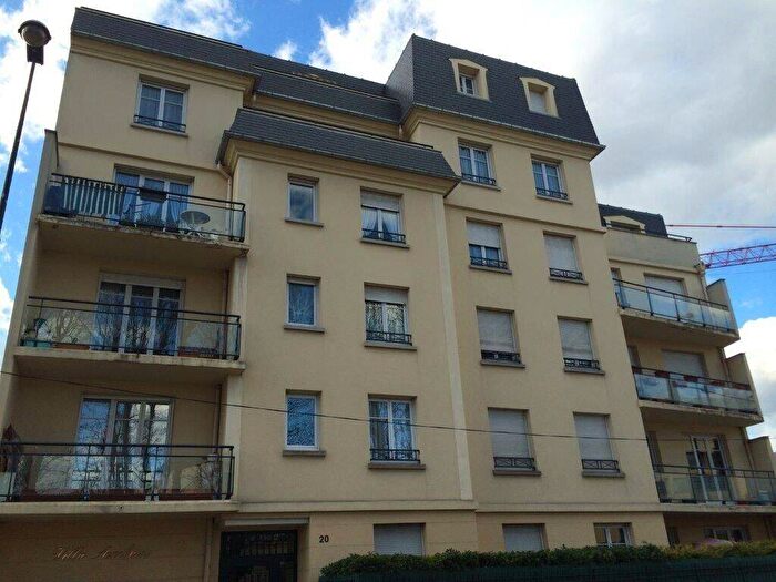 Appartement 2 pièces à Périchelles-Saint Hubert-Centre Gare-Abbesses, Chelles, à louer