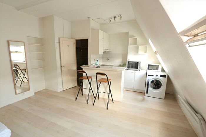 Paris 10ème : Appartement 1 pièce à vendre