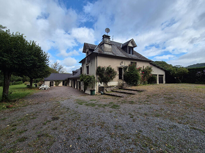 Maison 9 pièces à vendre à Espagnac