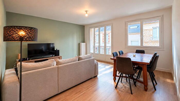 Appartement 4 pièces à vendre à Tours, Lakanal, Strasbourg